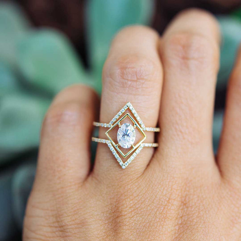 The Oval Square Stack - Giacomelli